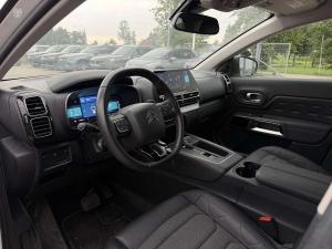 White Citroen C5 Aircross 2024 in Siauliai, with an engine capacity of 1.60 L and mileage of 126 thousand km for 17999 €, photo 11 on AUTOMOTO.COM.LV