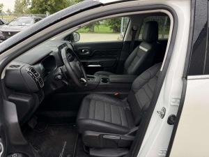 White Citroen C5 Aircross 2024 in Siauliai, with an engine capacity of 1.60 L and mileage of 126 thousand km for 17999 €, photo 12 on AUTOMOTO.COM.LV