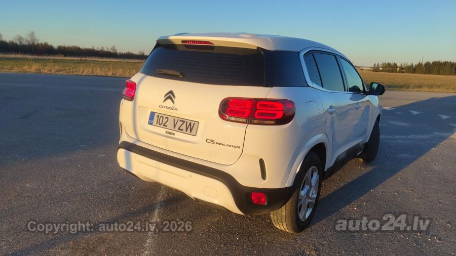White Citroen C5 Aircross 2019 in Parnu, with an engine capacity of 1.60 L and mileage of 99 thousand km for 16500 €, photo 4 on AUTOMOTO.COM.LV