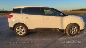 White Citroen C5 Aircross 2019 in Parnu, with an engine capacity of 1.60 L and mileage of 99 thousand km for 16500 €, photo 5 on AUTOMOTO.COM.LV
