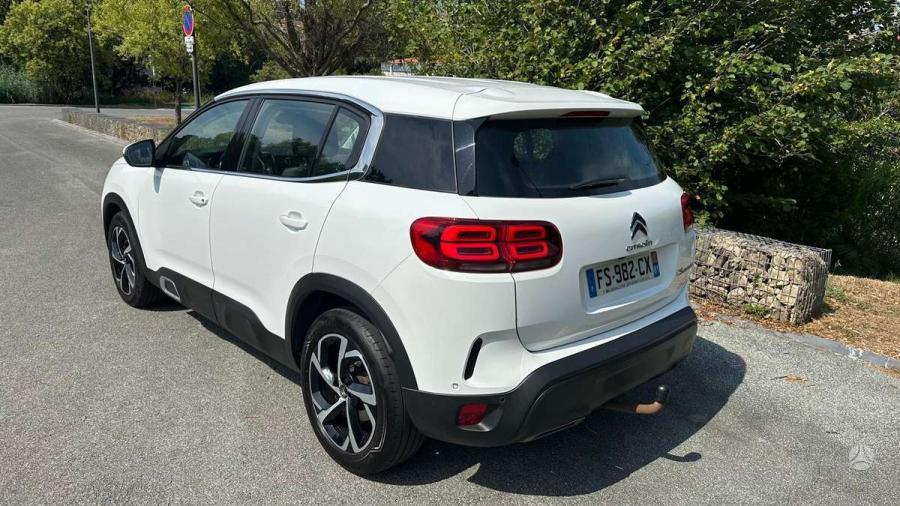 Белый Ситроен C5 Aircross 2020 в Таураге, объемом двигателя 1.50 л и пробегом 219 тыс. км за 9400 €, фото 5 на AUTOMOTO.COM.LV