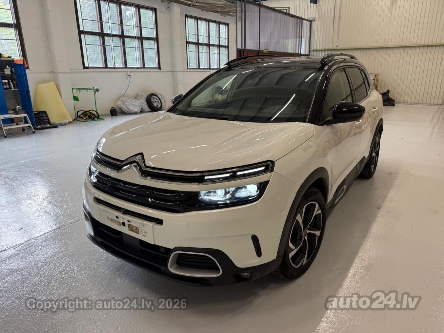 White Citroen C5 Aircross 2020 in Tallinn, with an engine capacity of 1.50 L and mileage of 199 thousand km for 13390 €, photo 1 on AUTOMOTO.COM.LV