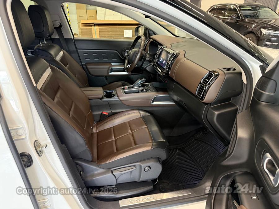White Citroen C5 Aircross 2020 in Tallinn, with an engine capacity of 1.50 L and mileage of 199 thousand km for 13390 €, photo 13 on AUTOMOTO.COM.LV