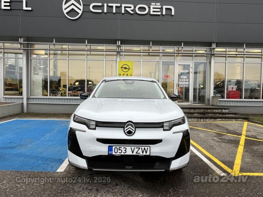 White Citroen C5 Aircross 2025 in Parnu, with an engine capacity of 1.20 L and mileage of 150 thousand km for 33990 €, photo 5 on AUTOMOTO.COM.LV