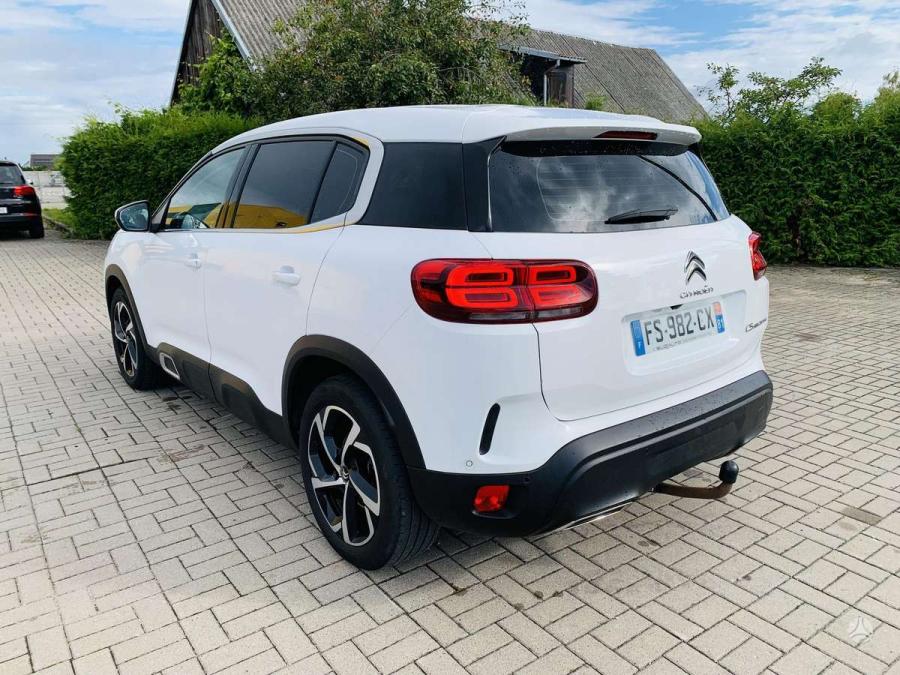 Белый Ситроен C5 Aircross 2020 в Таураге, объемом двигателя 1.50 л и пробегом 218 тыс. км за 9400 €, фото 5 на AUTOMOTO.COM.LV