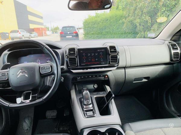 Balts Citroen C5 Aircross 2020 Tauragė, ar dzinēja tilpumu 1.50 L un nobraukumu 218 tūkst. km par 9400 €, foto 8 vietnē AUTOMOTO.COM.LV