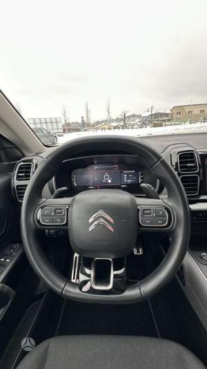 White Citroen C5 Aircross 2021 in Vilnius, with an engine capacity of 1.20 L and mileage of 149 thousand km for 13213 €, photo 19 on AUTOMOTO.COM.LV
