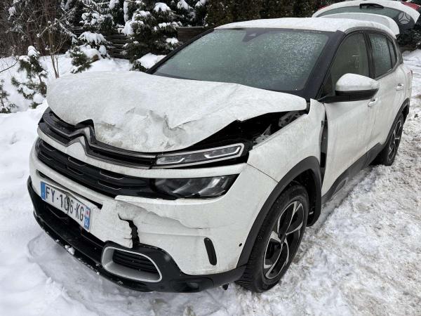 Balts Citroen C5 Aircross 2021 Viļņa, ar dzinēja tilpumu 1.60 L un nobraukumu 113 tūkst. km par 7200 €, foto 4 vietnē AUTOMOTO.COM.LV
