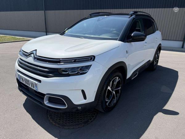 Белый Ситроен C5 Aircross 2021 в Вильнюс, объемом двигателя 1.50 л и пробегом 178 тыс. км за 12900 €, фото 1 на AUTOMOTO.COM.LV