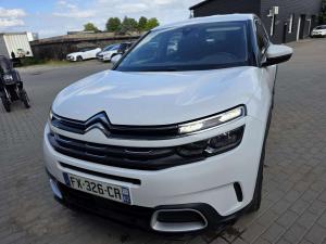 White Citroen C5 Aircross 2021 in Taurage, with an engine capacity of 1.50 L and mileage of 220 thousand km for 11495 €, photo 4 on AUTOMOTO.COM.LV