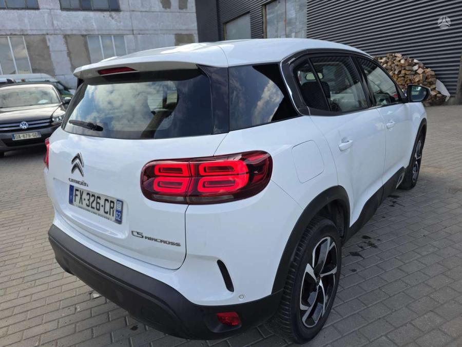 White Citroen C5 Aircross 2021 in Taurage, with an engine capacity of 1.50 L and mileage of 220 thousand km for 11495 €, photo 11 on AUTOMOTO.COM.LV