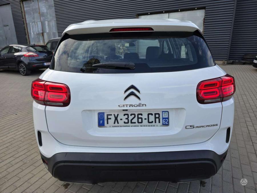 White Citroen C5 Aircross 2021 in Taurage, with an engine capacity of 1.50 L and mileage of 220 thousand km for 11495 €, photo 12 on AUTOMOTO.COM.LV