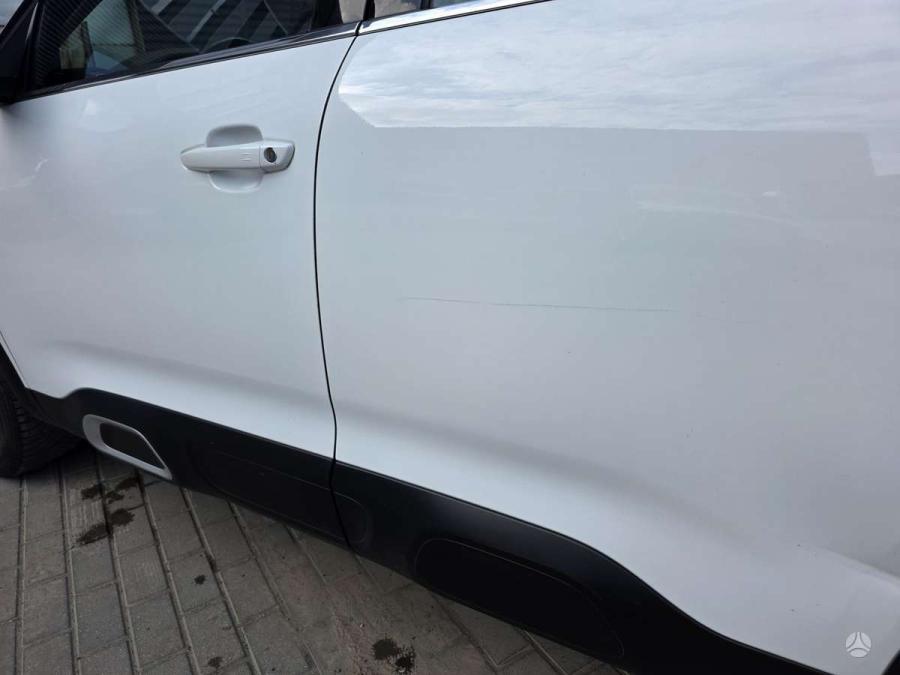 White Citroen C5 Aircross 2021 in Taurage, with an engine capacity of 1.50 L and mileage of 220 thousand km for 11495 €, photo 16 on AUTOMOTO.COM.LV