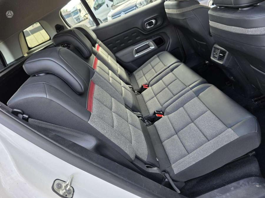 White Citroen C5 Aircross 2021 in Taurage, with an engine capacity of 1.50 L and mileage of 220 thousand km for 11495 €, photo 19 on AUTOMOTO.COM.LV