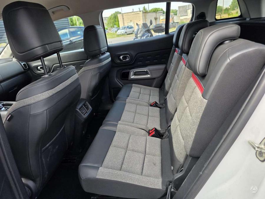 White Citroen C5 Aircross 2021 in Taurage, with an engine capacity of 1.50 L and mileage of 220 thousand km for 11495 €, photo 20 on AUTOMOTO.COM.LV