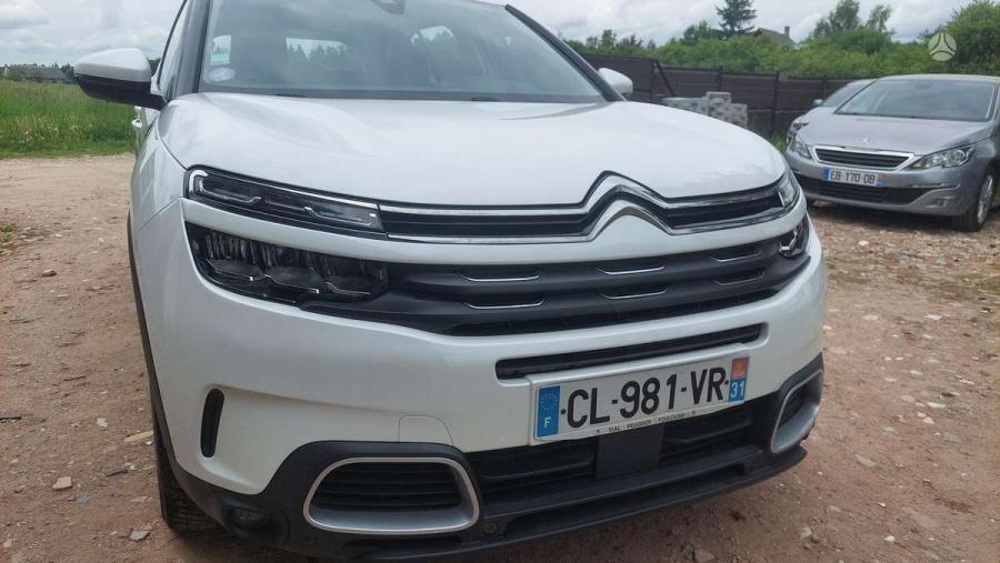 Белый Ситроен C5 Aircross 2021 в Вильнюс, объемом двигателя 1.60 л и пробегом 130 тыс. км за 13400 €, фото 4 на AUTOMOTO.COM.LV