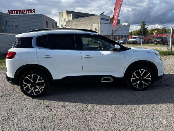 Белый Ситроен C5 Aircross 2021 в Паневежис, объемом двигателя 1.50 л и пробегом 235 тыс. км за 10200 €, фото 9 на AUTOMOTO.COM.LV
