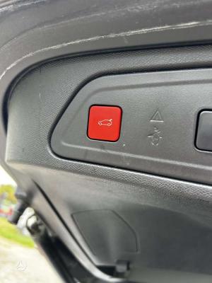 Белый Ситроен C5 Aircross 2021 в Паневежис, объемом двигателя 1.50 л и пробегом 235 тыс. км за 10200 €, фото 12 на AUTOMOTO.COM.LV