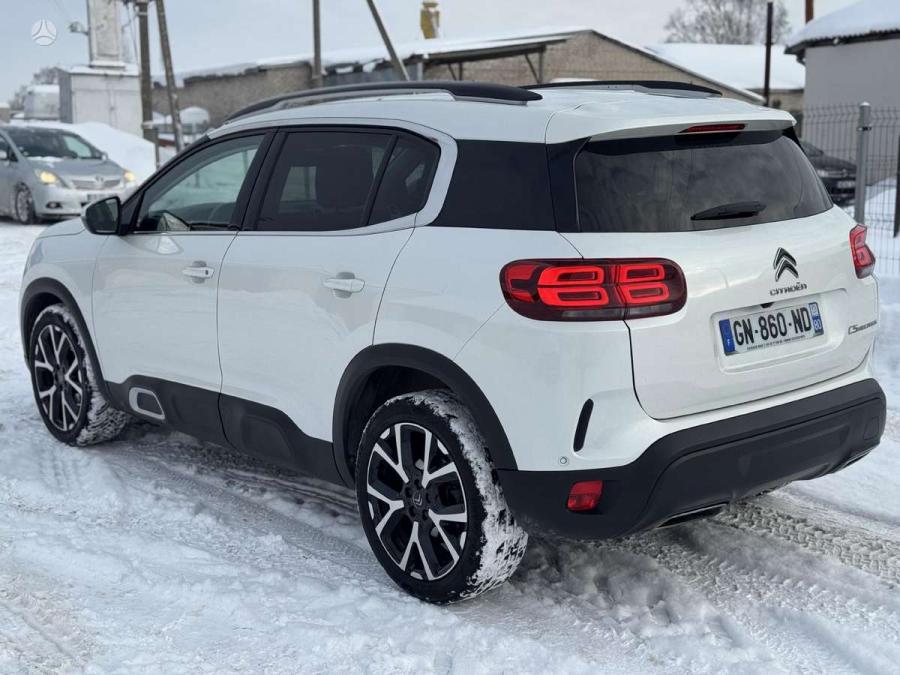 White Citroen C5 Aircross 2022 in Taurage, with an engine capacity of 1.50 L and mileage of 188 thousand km for 9900 €, photo 4 on AUTOMOTO.COM.LV