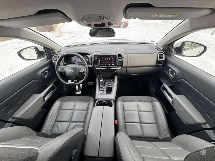 White Citroen C5 Aircross 2022 in Taurage, with an engine capacity of 1.50 L and mileage of 188 thousand km for 9900 €, photo 10 on AUTOMOTO.COM.LV