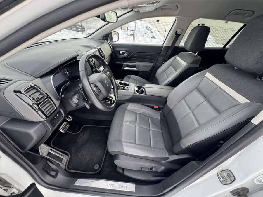 White Citroen C5 Aircross 2022 in Taurage, with an engine capacity of 1.50 L and mileage of 188 thousand km for 9900 €, photo 12 on AUTOMOTO.COM.LV