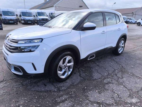 White Citroen C5 Aircross 2022 in Taurage, with an engine capacity of 1.50 L and mileage of 185 thousand km for 9300 €, photo 3 on AUTOMOTO.COM.LV