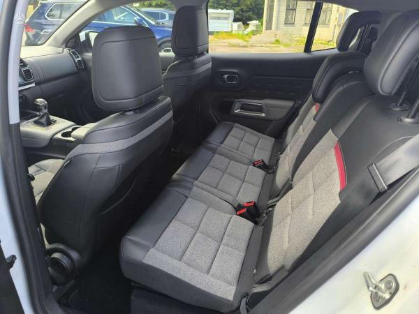 White Citroen C5 Aircross 2022 in Taurage, with an engine capacity of 1.50 L and mileage of 185 thousand km for 9300 €, photo 7 on AUTOMOTO.COM.LV