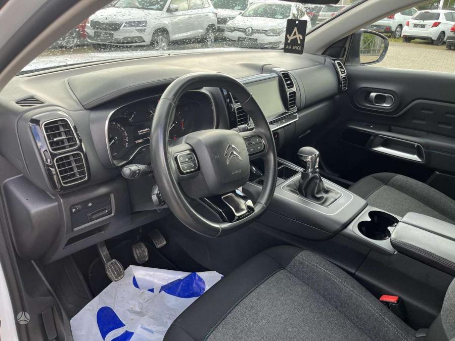 Balts Citroen C5 Aircross 2022 Tauragė, ar dzinēja tilpumu 1.50 L un nobraukumu 219 tūkst. km par 11900 €, foto 14 vietnē AUTOMOTO.COM.LV