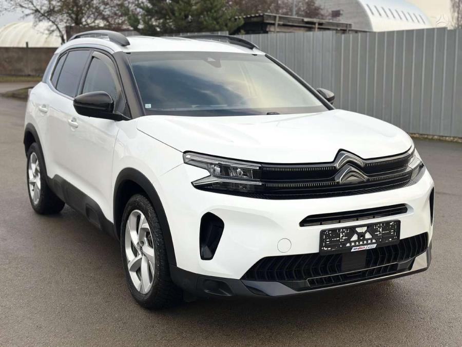 Balts Citroen C5 Aircross 2023 Telšiai, ar dzinēja tilpumu 1.50 L un nobraukumu 199 tūkst. km par 15300 €, foto 1 vietnē AUTOMOTO.COM.LV