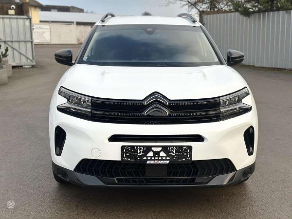 Balts Citroen C5 Aircross 2023 Telšiai, ar dzinēja tilpumu 1.50 L un nobraukumu 199 tūkst. km par 15300 €, foto 2 vietnē AUTOMOTO.COM.LV