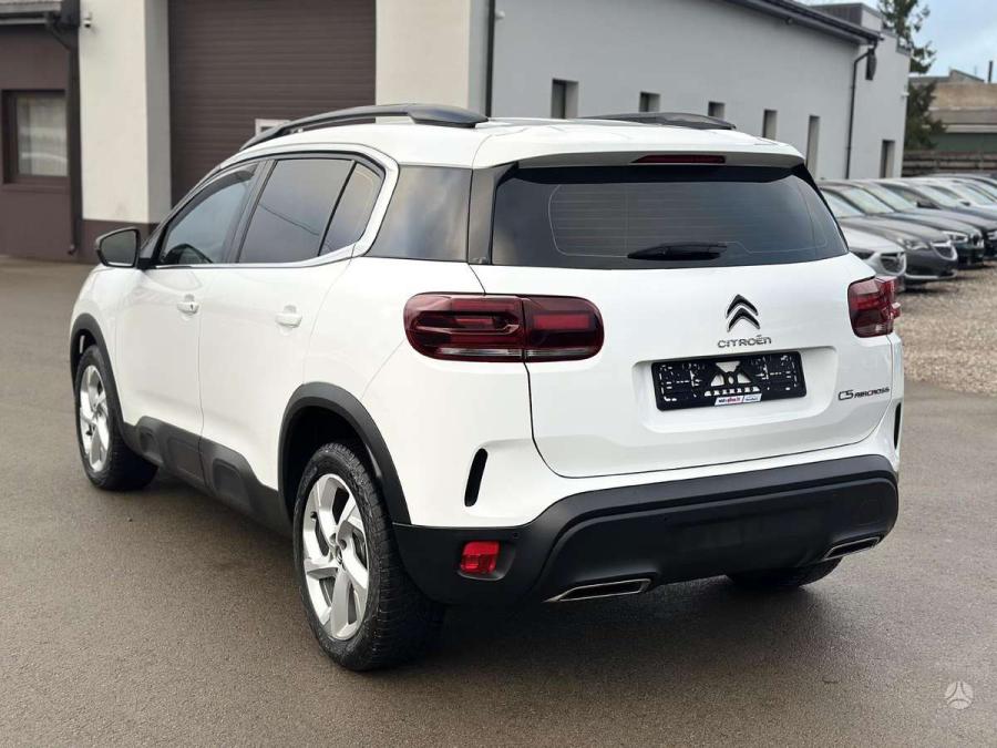 Balts Citroen C5 Aircross 2023 Telšiai, ar dzinēja tilpumu 1.50 L un nobraukumu 199 tūkst. km par 15300 €, foto 5 vietnē AUTOMOTO.COM.LV