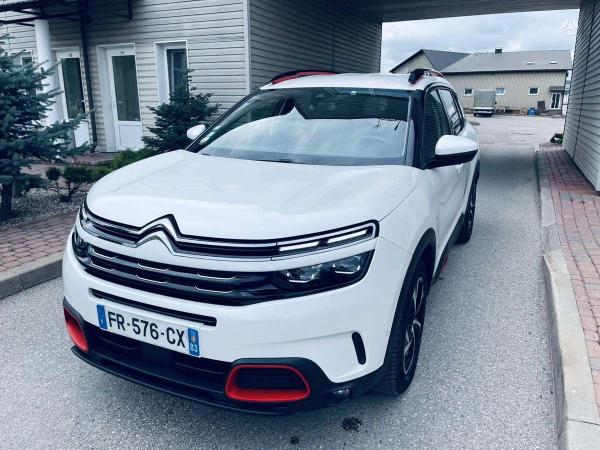Белый Ситроен C5 Aircross 2020 в Вильнюс, объемом двигателя 1.50 л и пробегом 136 тыс. км за 9370 €, фото 6 на AUTOMOTO.COM.LV