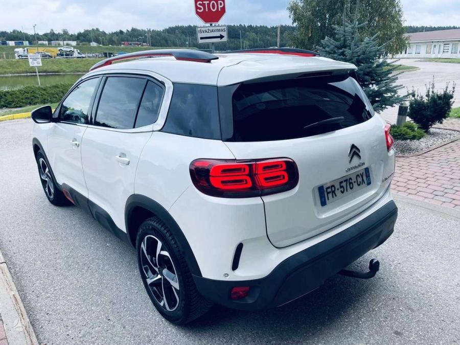White Citroen C5 Aircross 2020 in Vilnius, with an engine capacity of 1.50 L and mileage of 136 thousand km for 9370 €, photo 12 on AUTOMOTO.COM.LV
