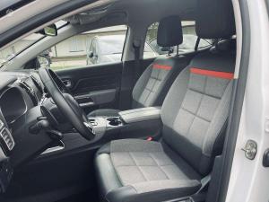 White Citroen C5 Aircross 2020 in Vilnius, with an engine capacity of 1.50 L and mileage of 136 thousand km for 9370 €, photo 13 on AUTOMOTO.COM.LV