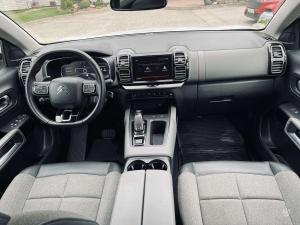 White Citroen C5 Aircross 2020 in Vilnius, with an engine capacity of 1.50 L and mileage of 136 thousand km for 9370 €, photo 32 on AUTOMOTO.COM.LV