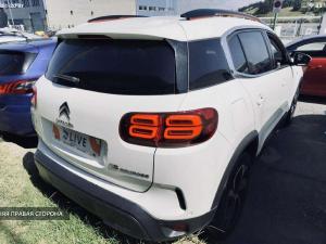 White Citroen C5 Aircross 2021 in Vilnius, with an engine capacity of 1.50 L and mileage of 145 thousand km for 11780 €, photo 7 on AUTOMOTO.COM.LV