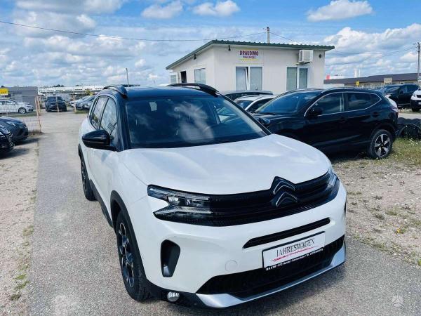 White Citroen C5 Aircross 2023 in Vilnius, with an engine capacity of 1.50 L and mileage of 108 thousand km for 12800 €, photo 7 on AUTOMOTO.COM.LV