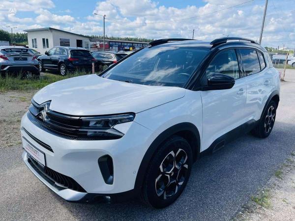 White Citroen C5 Aircross 2023 in Vilnius, with an engine capacity of 1.50 L and mileage of 108 thousand km for 12800 €, photo 4 on AUTOMOTO.COM.LV
