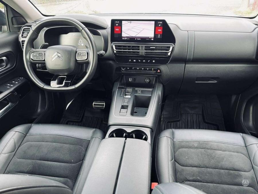 Белый Ситроен C5 Aircross 2023 в Вильнюс, объемом двигателя 1.50 л и пробегом 108 тыс. км за 12800 €, фото 29 на AUTOMOTO.COM.LV
