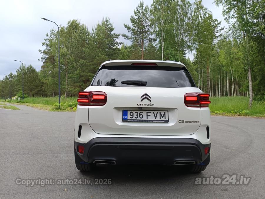 Белый Ситроен C5 Aircross 2022 в Таллин, объемом двигателя 1.20 л и пробегом 58 тыс. км за 21800 €, фото 8 на AUTOMOTO.COM.LV