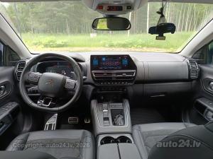 Белый Ситроен C5 Aircross 2022 в Таллин, объемом двигателя 1.20 л и пробегом 58 тыс. км за 21800 €, фото 15 на AUTOMOTO.COM.LV