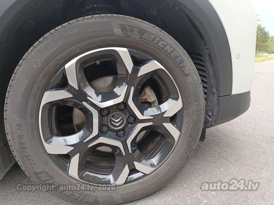 Белый Ситроен C5 Aircross 2022 в Таллин, объемом двигателя 1.20 л и пробегом 58 тыс. км за 21800 €, фото 22 на AUTOMOTO.COM.LV