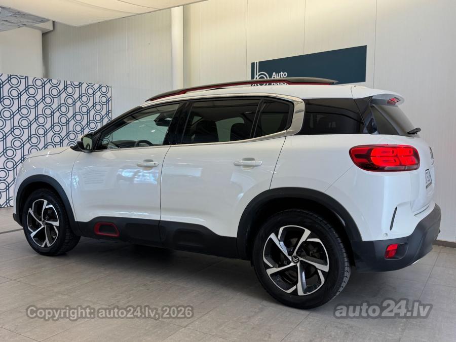 Белый Ситроен C5 Aircross 2022 в Таллин, объемом двигателя 1.20 л и пробегом 105 тыс. км за 20900 €, фото 5 на AUTOMOTO.COM.LV