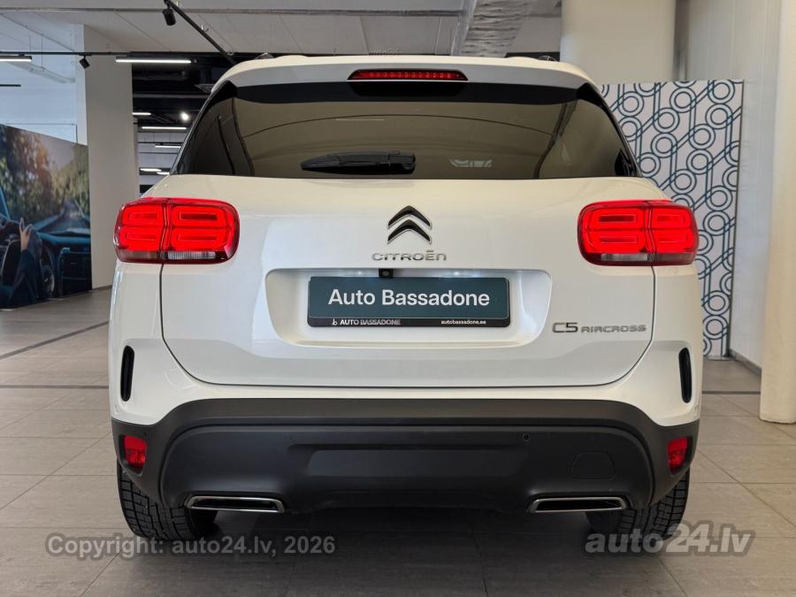 Белый Ситроен C5 Aircross 2022 в Таллин, объемом двигателя 1.20 л и пробегом 105 тыс. км за 20900 €, фото 8 на AUTOMOTO.COM.LV