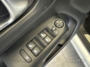 Белый Ситроен C5 Aircross 2022 в Таллин, объемом двигателя 1.20 л и пробегом 105 тыс. км за 20900 €, фото 9 на AUTOMOTO.COM.LV