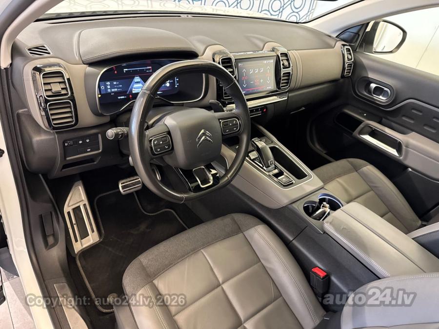 Белый Ситроен C5 Aircross 2022 в Таллин, объемом двигателя 1.20 л и пробегом 105 тыс. км за 20900 €, фото 10 на AUTOMOTO.COM.LV