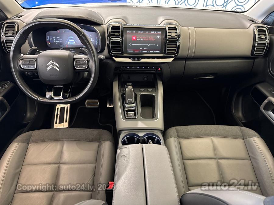 Белый Ситроен C5 Aircross 2022 в Таллин, объемом двигателя 1.20 л и пробегом 105 тыс. км за 20900 €, фото 22 на AUTOMOTO.COM.LV