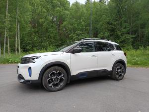 White Citroen C5 Aircross 2022 in Tallinn, with an engine capacity of 0.00 L and mileage of 61 thousand km for 19200 €, photo  on AUTOMOTO.COM.LV