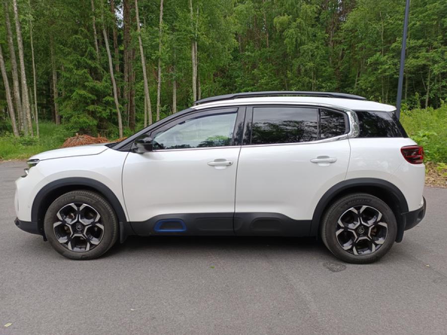 White Citroen C5 Aircross 2022 in Tallinn, with an engine capacity of 0.00 L and mileage of 61 thousand km for 19200 €, photo 8 on AUTOMOTO.COM.LV