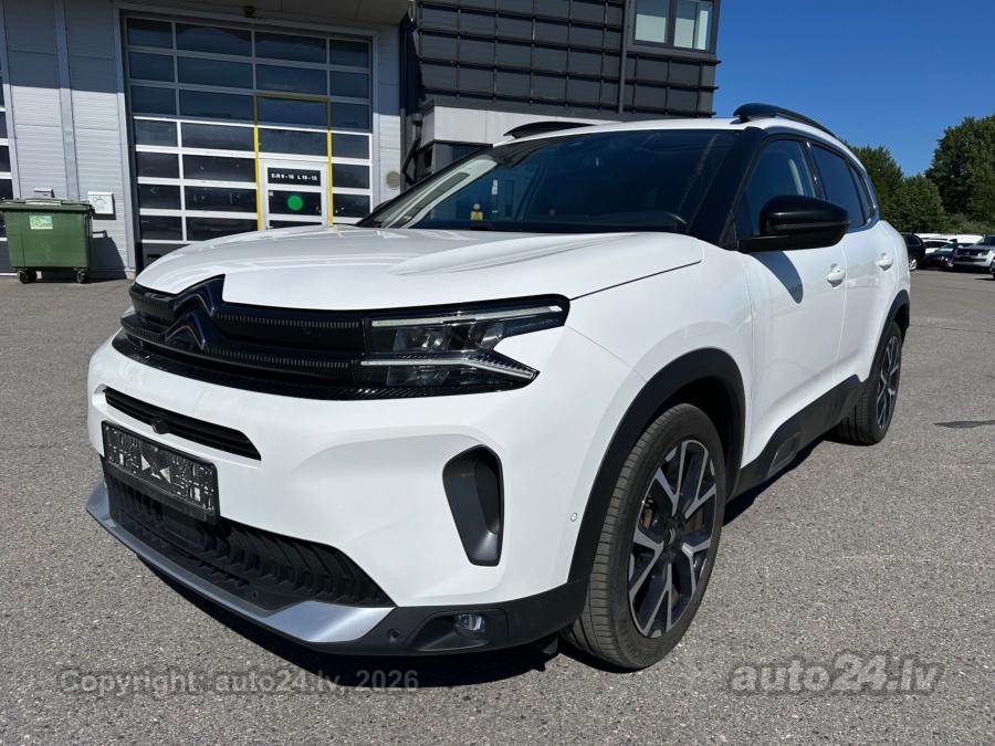 White Citroen C5 Aircross 2023 in Tartu, with an engine capacity of 1.20 L and mileage of 73 thousand km for 19990 €, photo 1 on AUTOMOTO.COM.LV